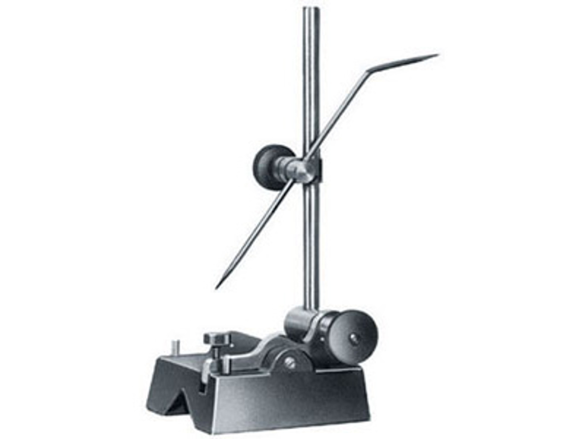 TRUSCHINI TIPO CON BASE RETTANGOLARE, PIANO PRISMATICO DI APPOGGIO ...